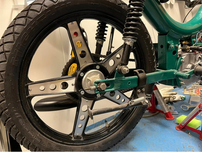 Wheel transformers Puch maxi RVS geborsteld rond model