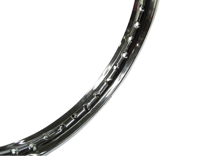 17 inch velg 17x1.50 spaakwiel staal chroom universeel